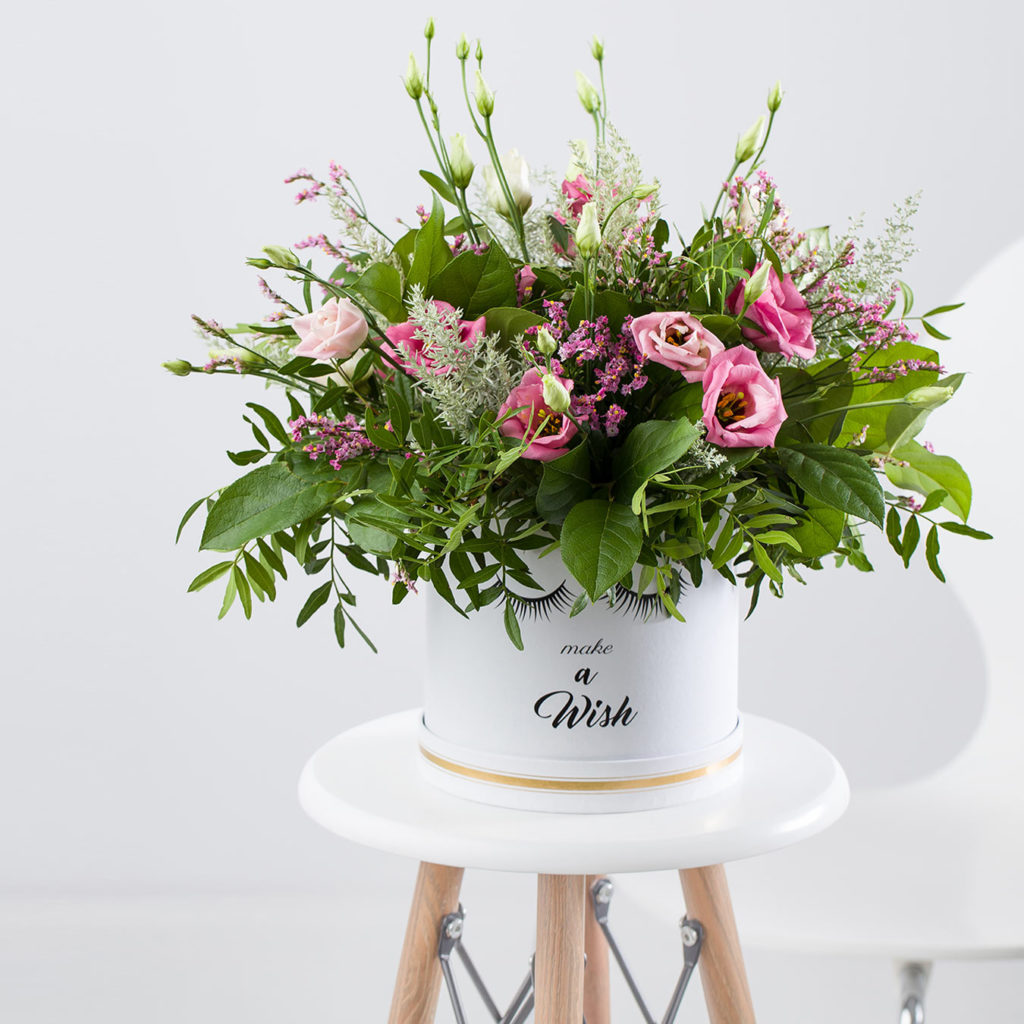 Różowy flowerbox - Kwiaciarnia Białystok kwiaciarniabialystok.com